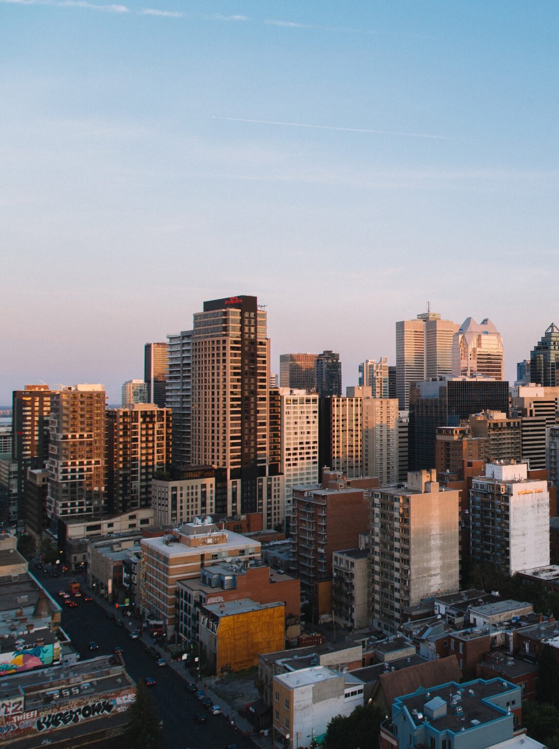 Exploring Time in Montreal: A City that Blends History and Modernity ...